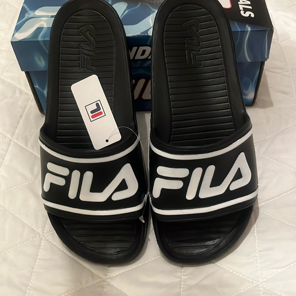 Fila | Shoes | Boys Fila Sandalsflip Flopsno Offers | Poshmark